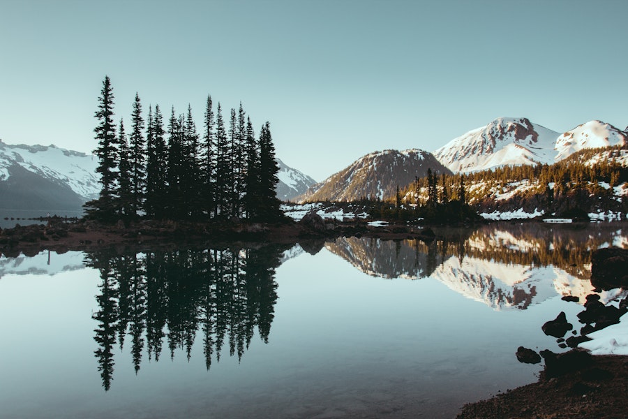 Exploring Western Canada, Land of Big Mountains and Turquoise Lakes