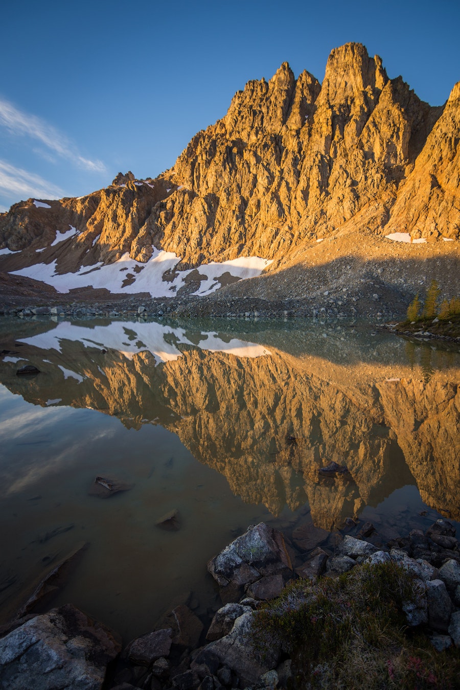 Reflections of Bird Lakes - A Photographic Essay on Flight, Quiet, and ...