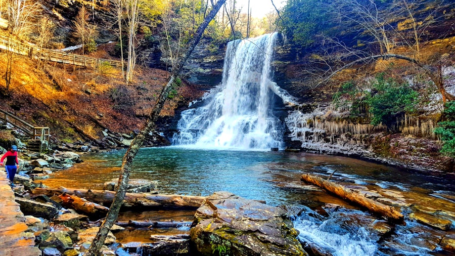 5 Virginia Waterfalls to Chase This Winter